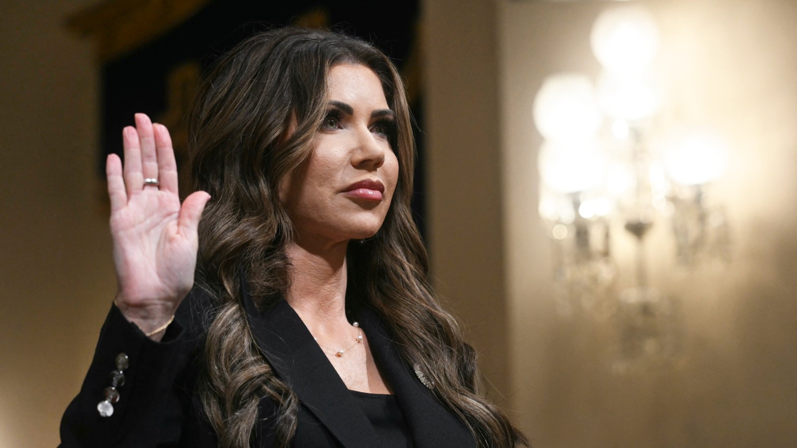 VALIDATED! Kristi Noem and her husband have lived apart for six months ...