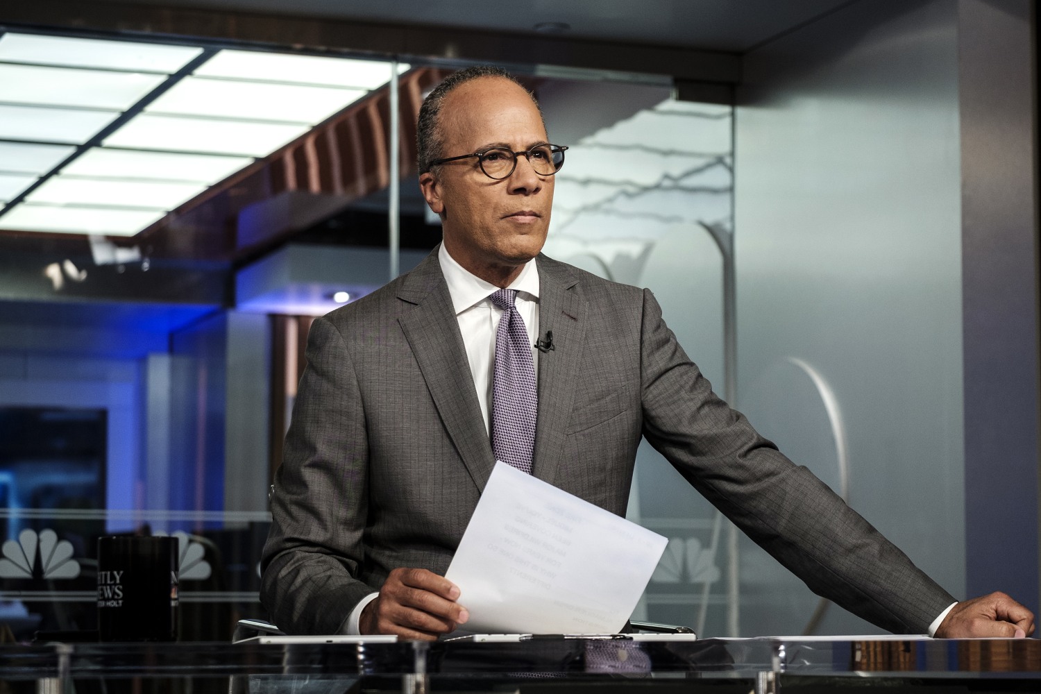 Veteran NBC anchor Lester Holt shocked fans by stepping down after 10 ...
