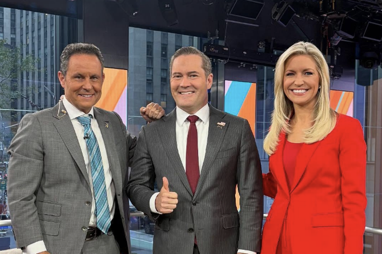 Ainsley Earhardt confidently stated she would refuse to appear on ...