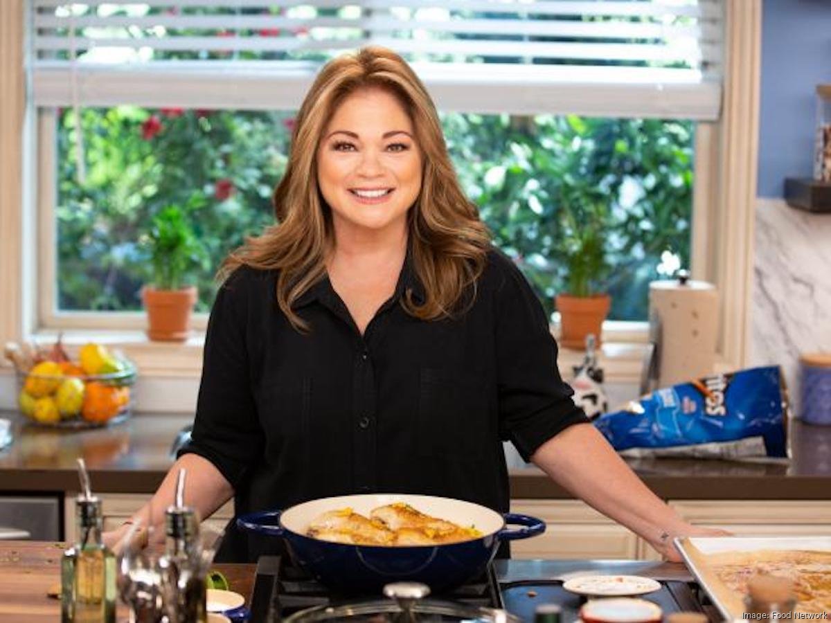 Valerie Bertinelli threw a powerful punch at her former Food Network ...