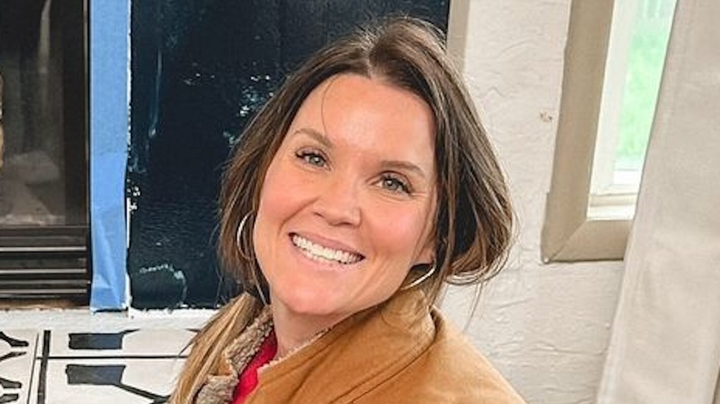 Leslie Davis from HGTV subtly confirmed she is expecting a baby after ...