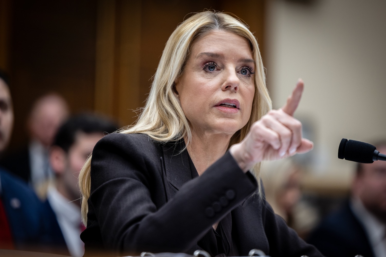 An insider has revealed the reason Pam Bondi concealed her child from ...