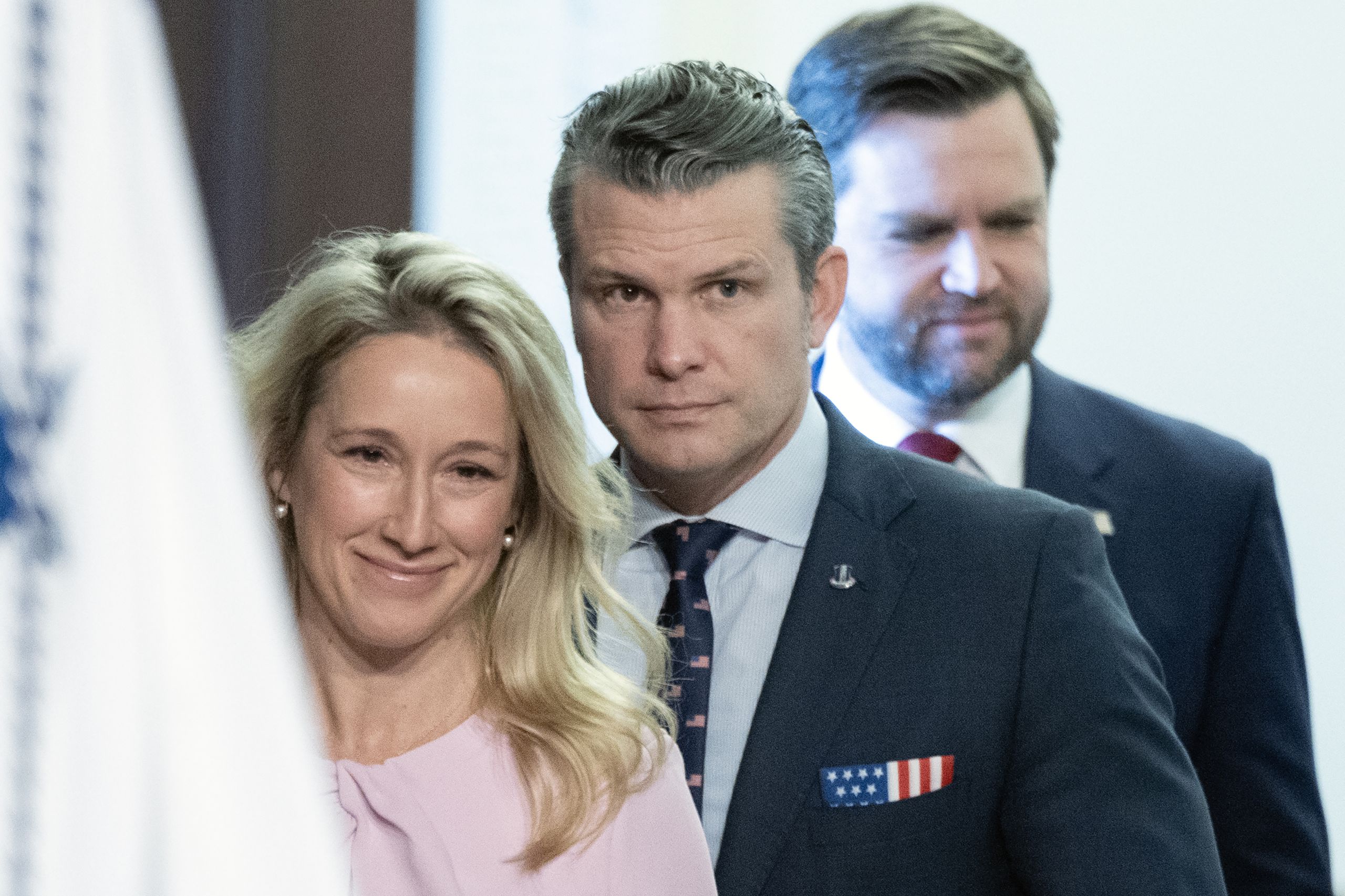 SHOCKING! The spouse of Pete Hegseth has revealed their split and ...