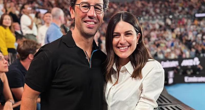 Sarah Abo became emotional as she shared the news of her pregnancy ...