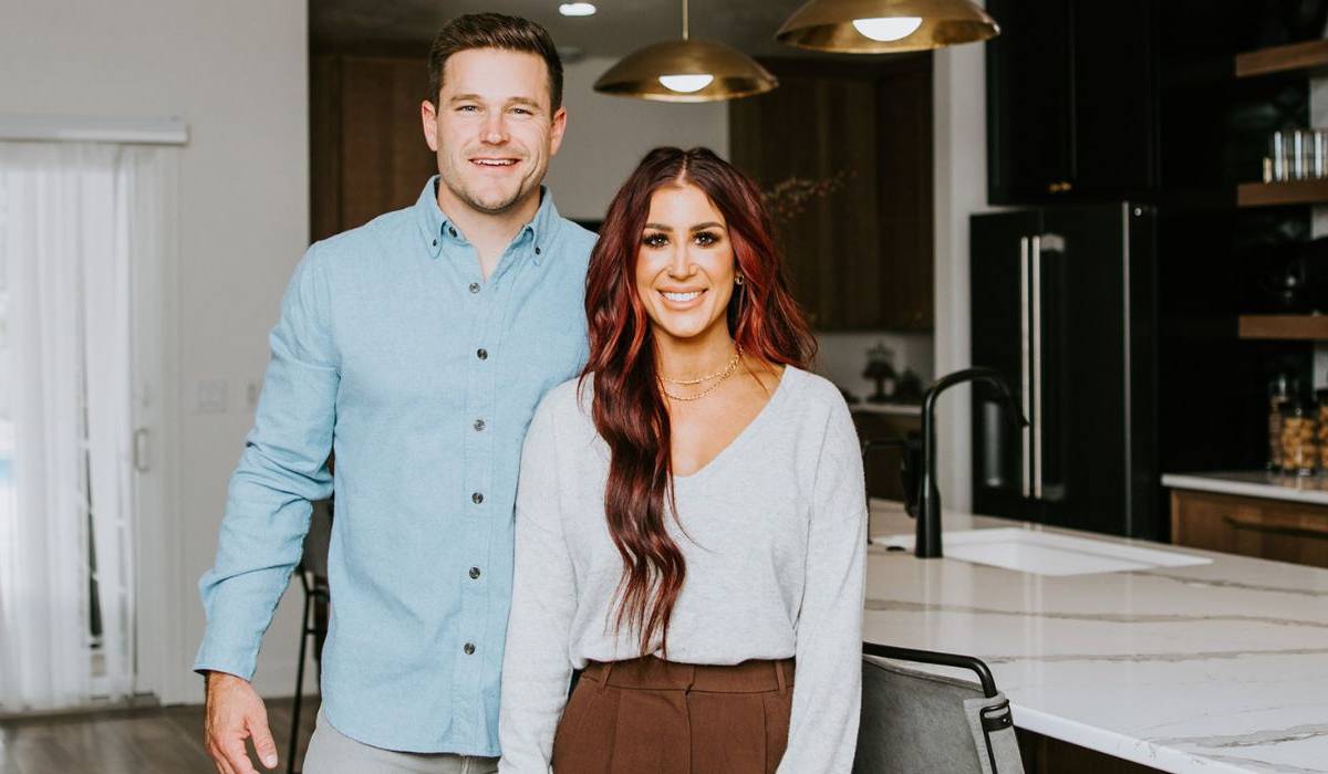 HGTV's Chelsea and Cole DeBoer have been seen living apart following ...
